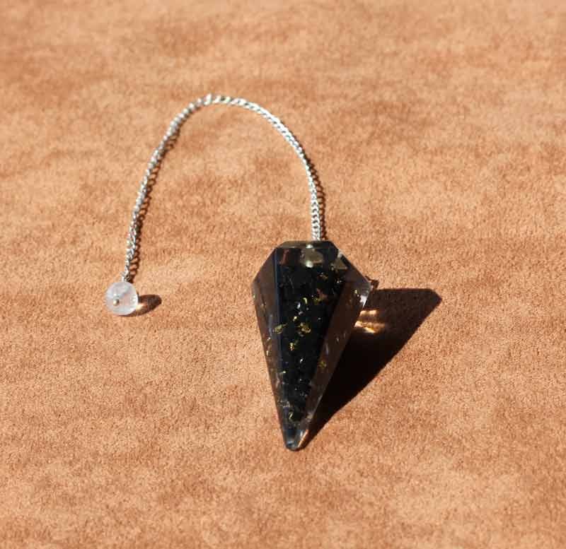 Orgonit Pendul shungit Kegleudskæring - Penduler med krystal sten ...